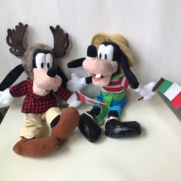 Disney | Other | Italy Goofy Bean Bag 9 Canada Goofy Bean Bag 9 Very ...